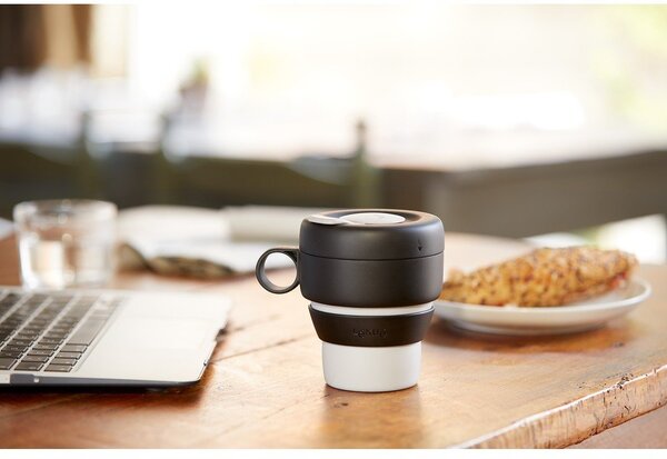 Crna termo šalica 400 ml To Go – Lékué | FAVI.hr