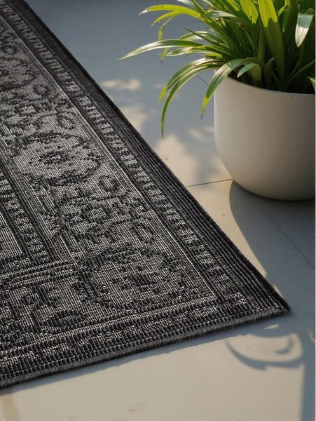 Crno-bijeli unutarnji i vanjski tepih 120x170 cm Duet Kona – NORTHRUGS ...